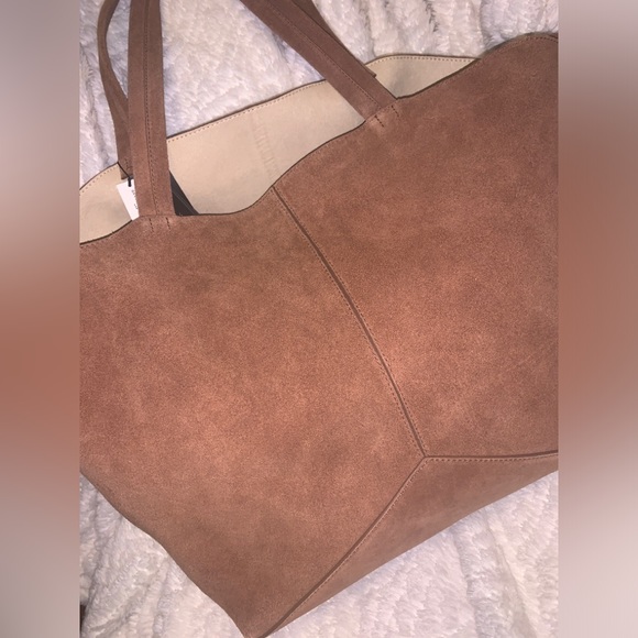 Banana Republic Factory | Bags | Banana Republic Suede Pieced Wing Tote ...